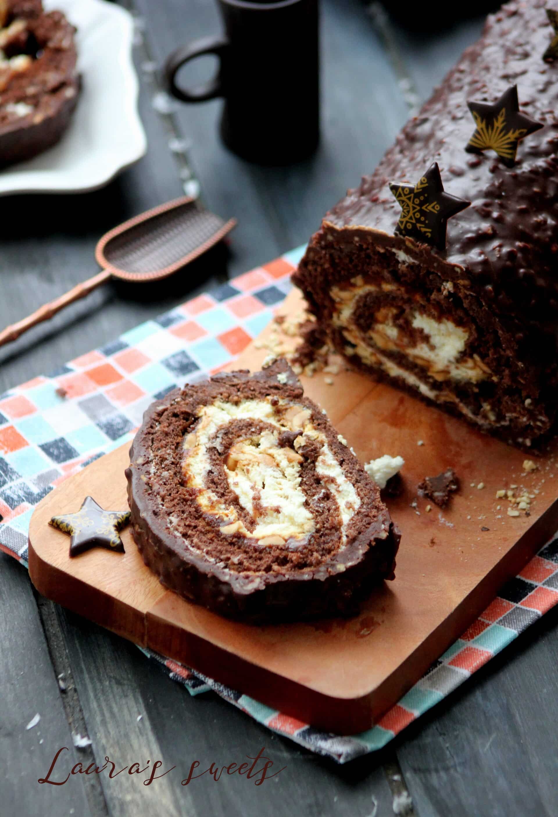 Rulada Snickers - LauraSweets.ro
